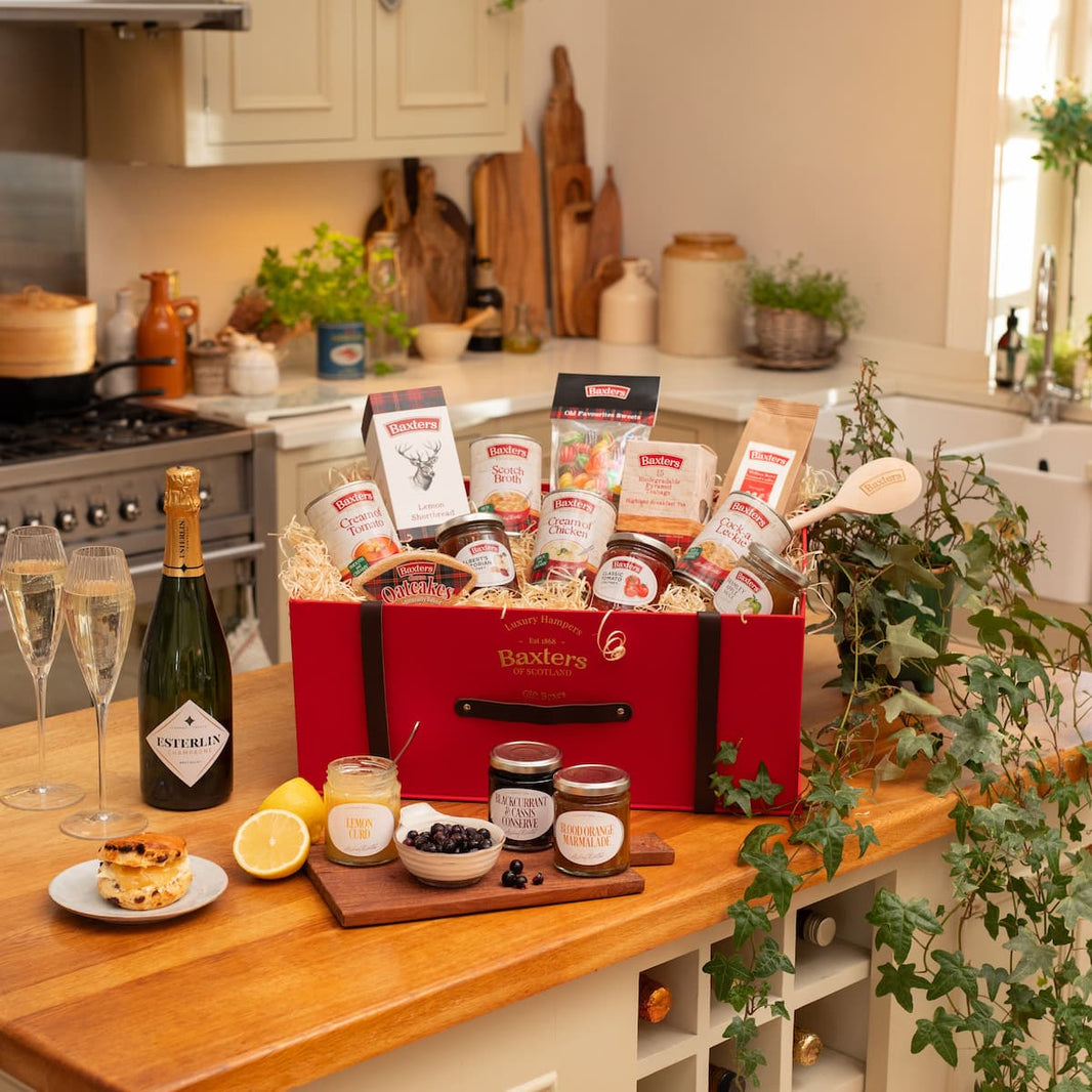 Scottish Hampers – Gift Boxes from Scotland’s Iconic Food Brand